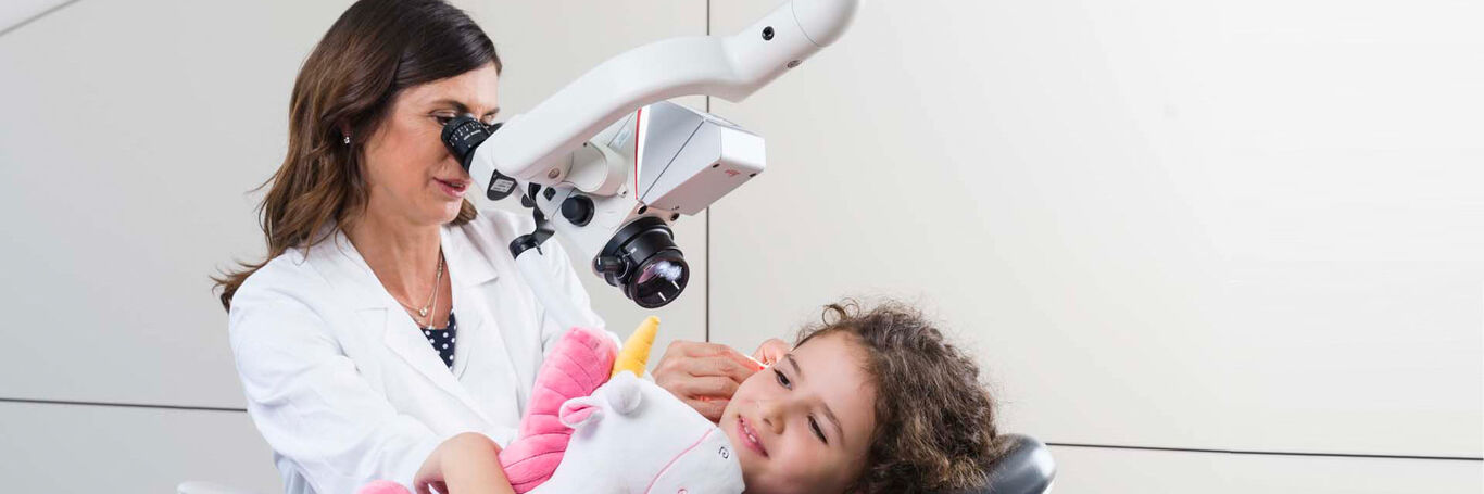 M320 O Otolaryngology Microscope with 4K Camera | Products | Leica ...