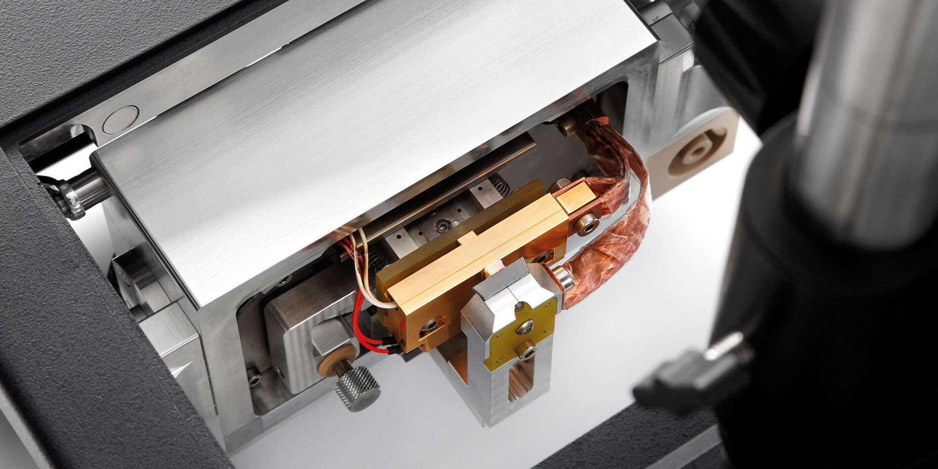 Metal Industry Microscopy Solutions | Applications | Leica Microsystems