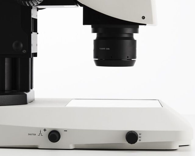 TL3000 Ergo & TL5000 Ergo Transmitted Light Bases | Products | Leica ...