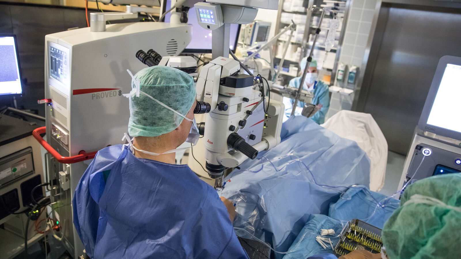 Ophthalmology | Applications | Leica Microsystems