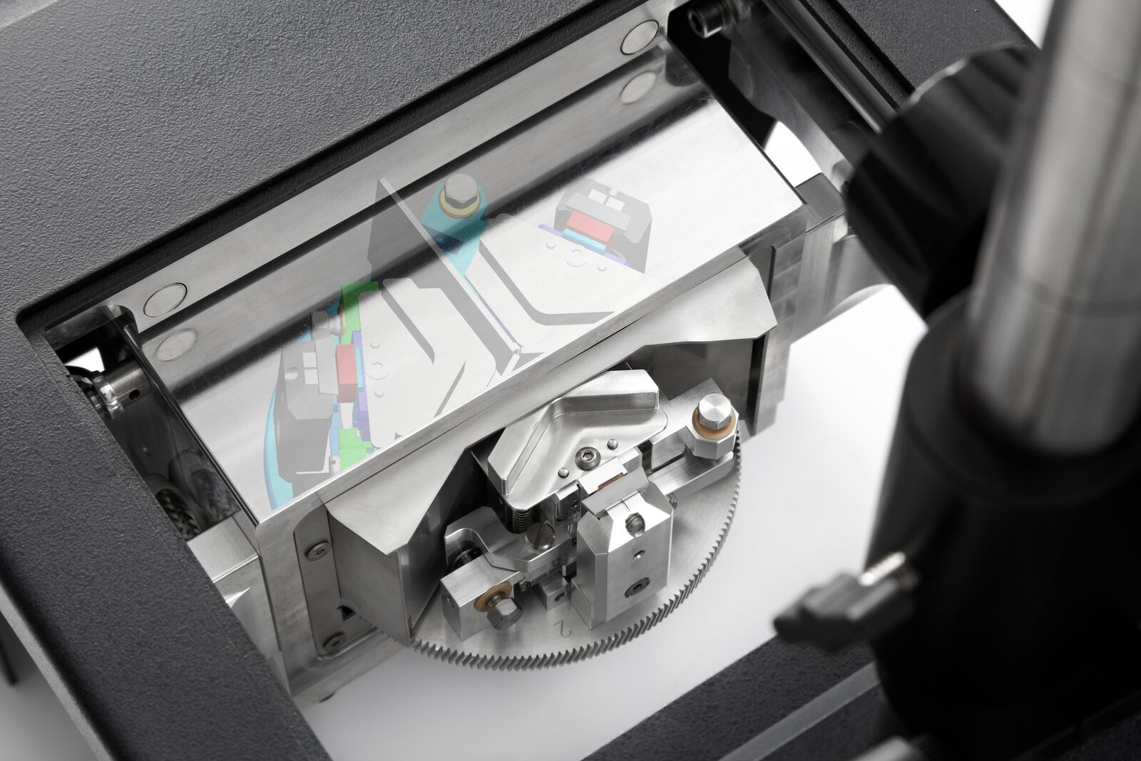 EM TIC 3X Slope Cutting & Cross Sectioning - Media | Products | Leica ...