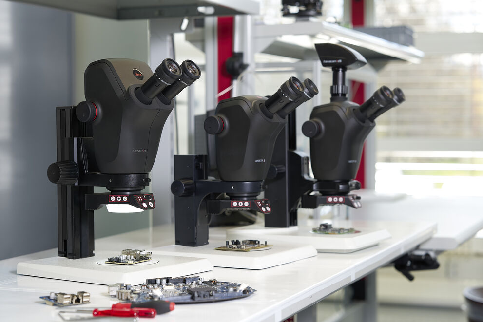 Stereo Microscopes | Products | Leica Microsystems