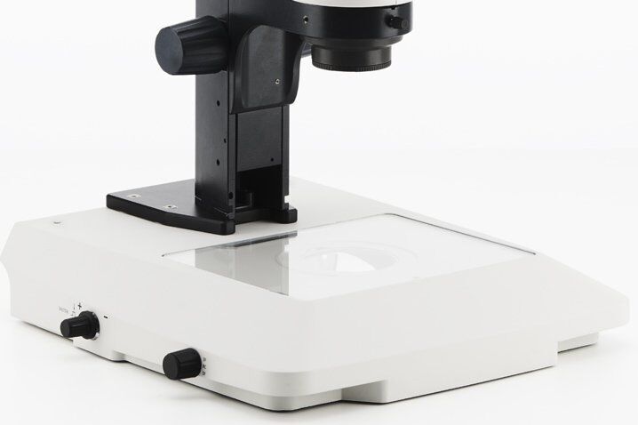 TL3000 Ergo & TL5000 Ergo Transmitted Light Bases | Products | Leica ...