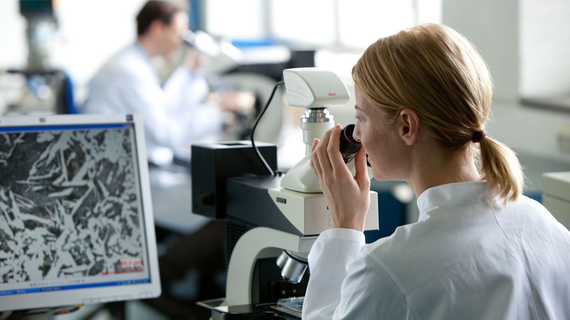 Assembly & Rework Microscopes | Applications | Leica Microsystems