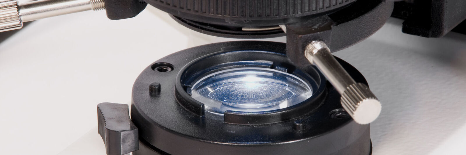 DM750 | Productos | Leica Microsystems